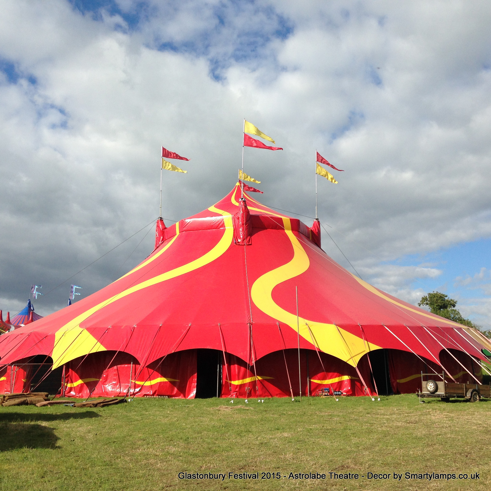 Smarty Lamps in the Theatre and Circus Fields at Glastonbury Festival ...